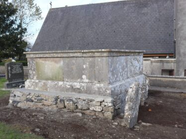 Dolphin Tomb, Bullaun - Galway Community Archaeology